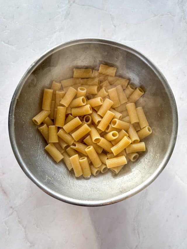 Easy Ground Beef Ragout Recipe (Comfort Food Classic)