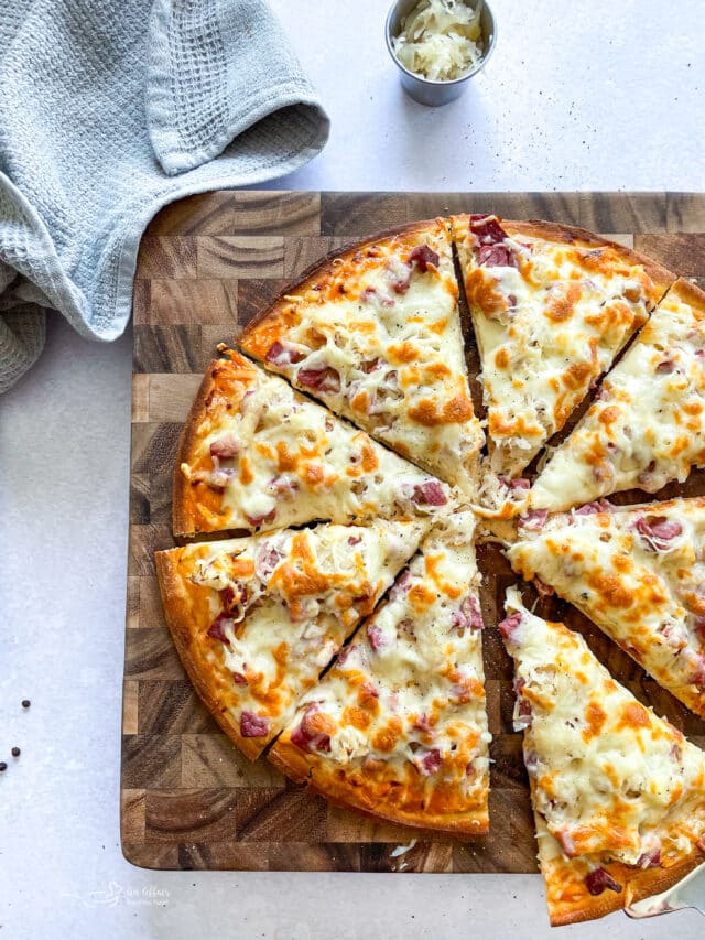 Reuben Pizza