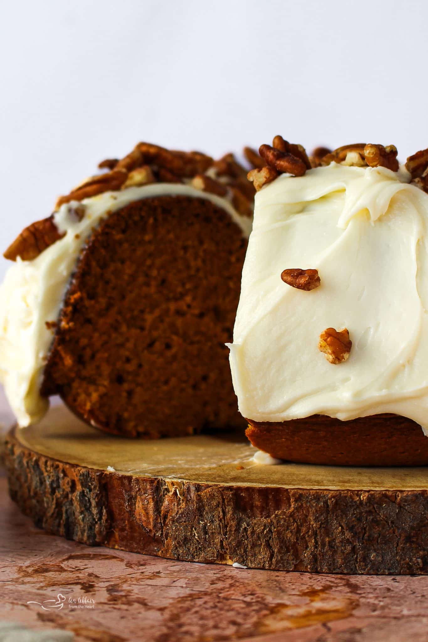 How Many Slices in a Cake? (with Printable Cheat Sheet)