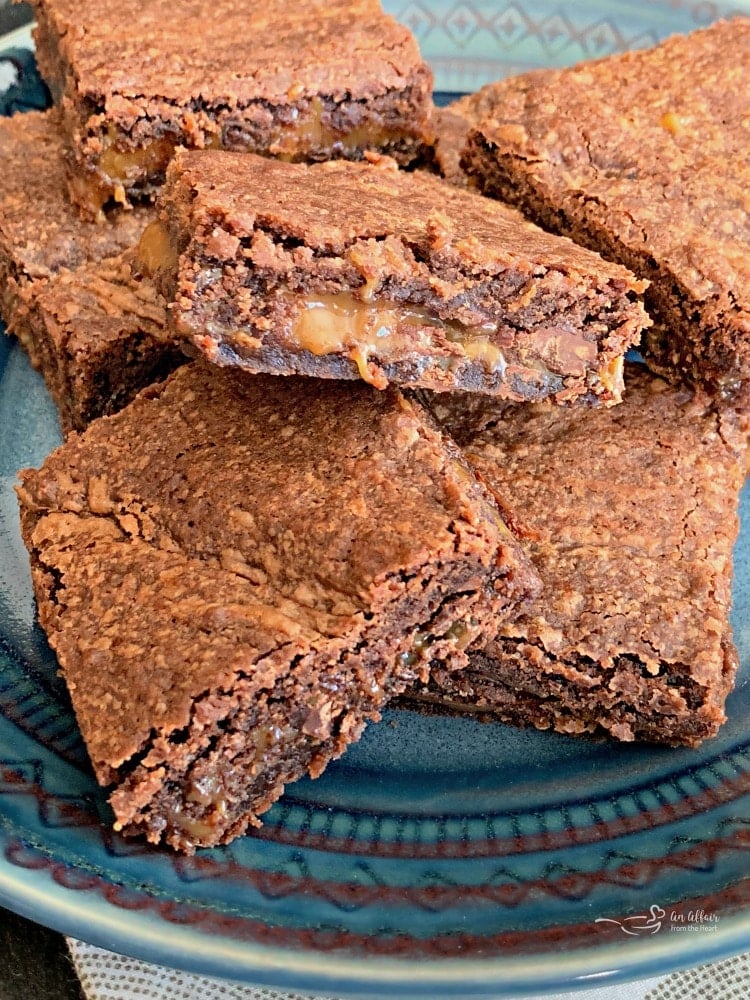 double-chocolate-caramel-brownies-easy-and-oozing-caramel-goodness