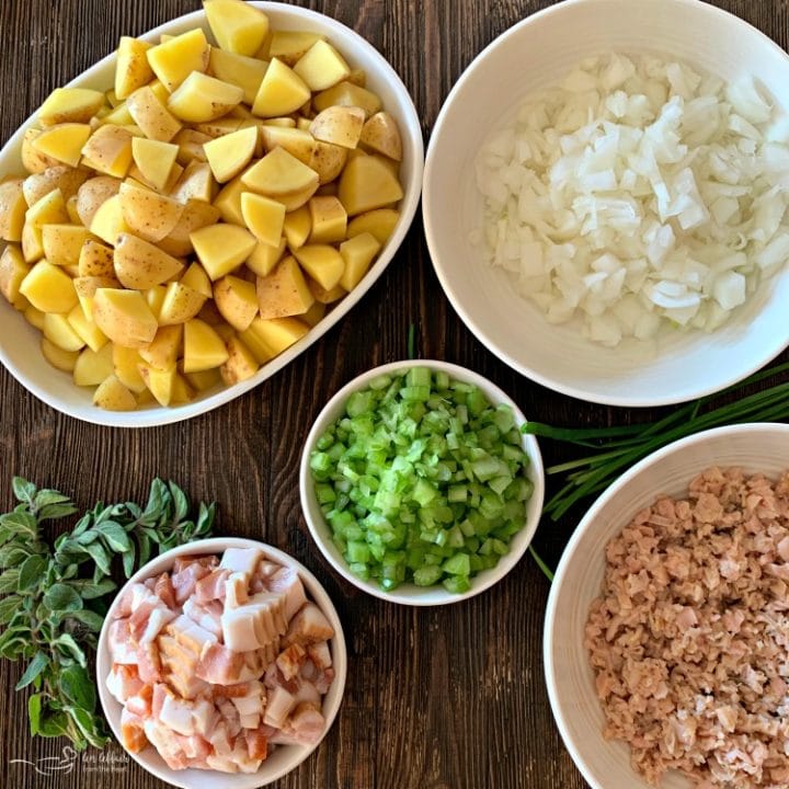 Instant Pot New England Clam Chowder Recipe - Simply Delicious.