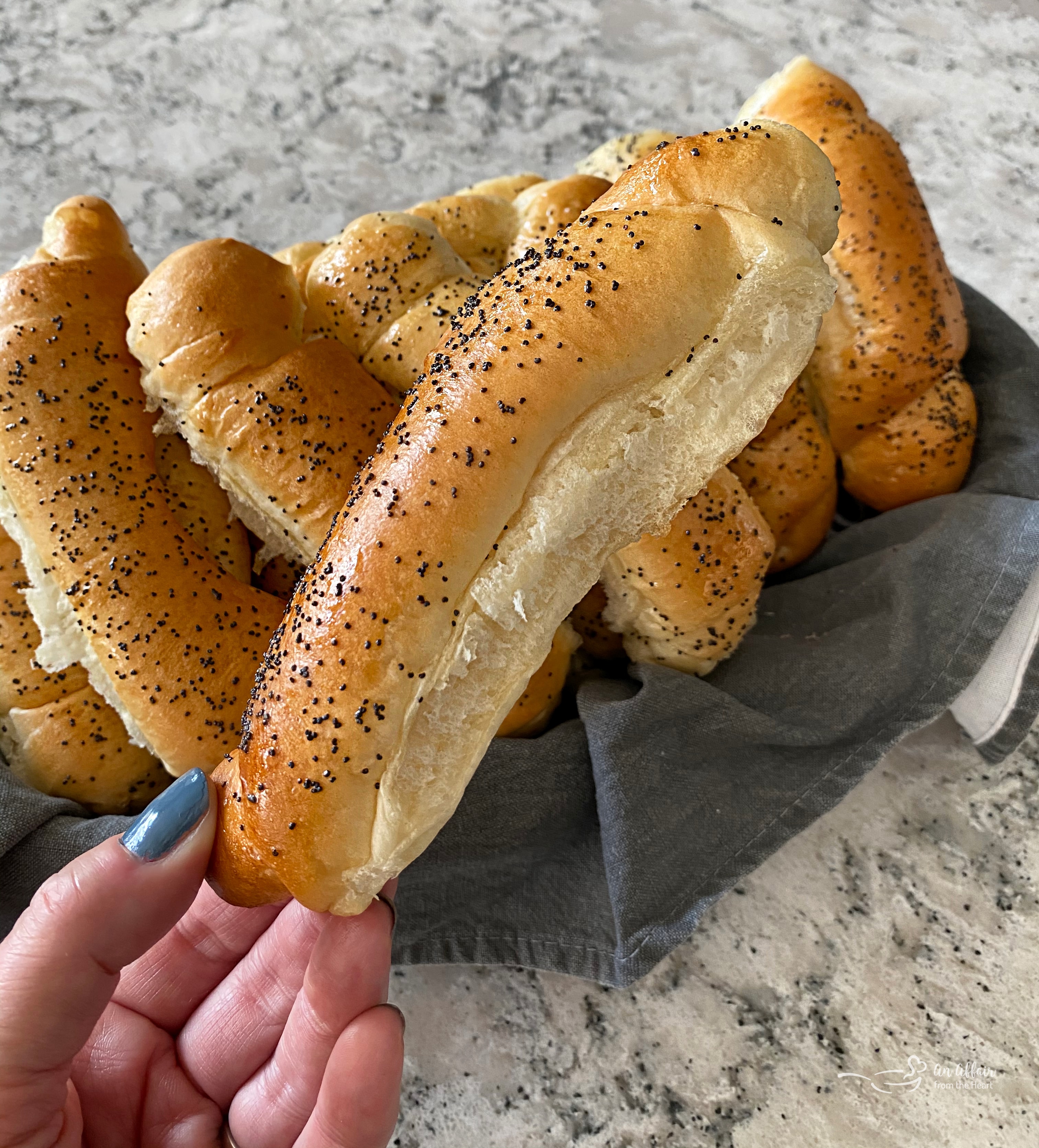 Poppyseed Rolls - Deliciously Soft "Homemade" Poppyseed Dinner Rolls