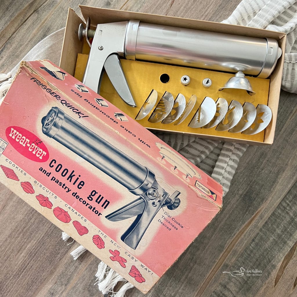 Old Fashioned Spritz Cookies - An Affair from the Heart