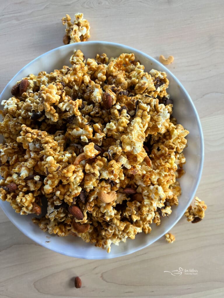 Homemade Moose Munch Popcorn (Harry & David Copy Cat)