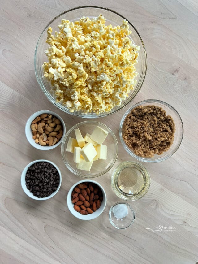 Homemade Moose Munch Popcorn (Harry & David Copy Cat)