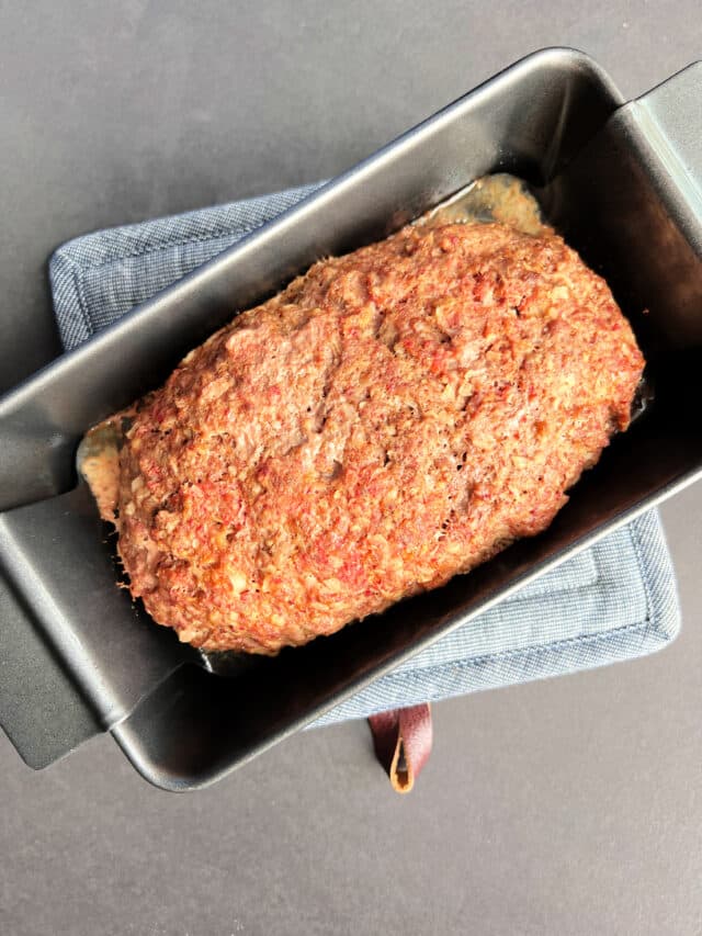 Reuben Meatloaf (Corned Beef Meatloaf + Swiss Cheese Sauce)